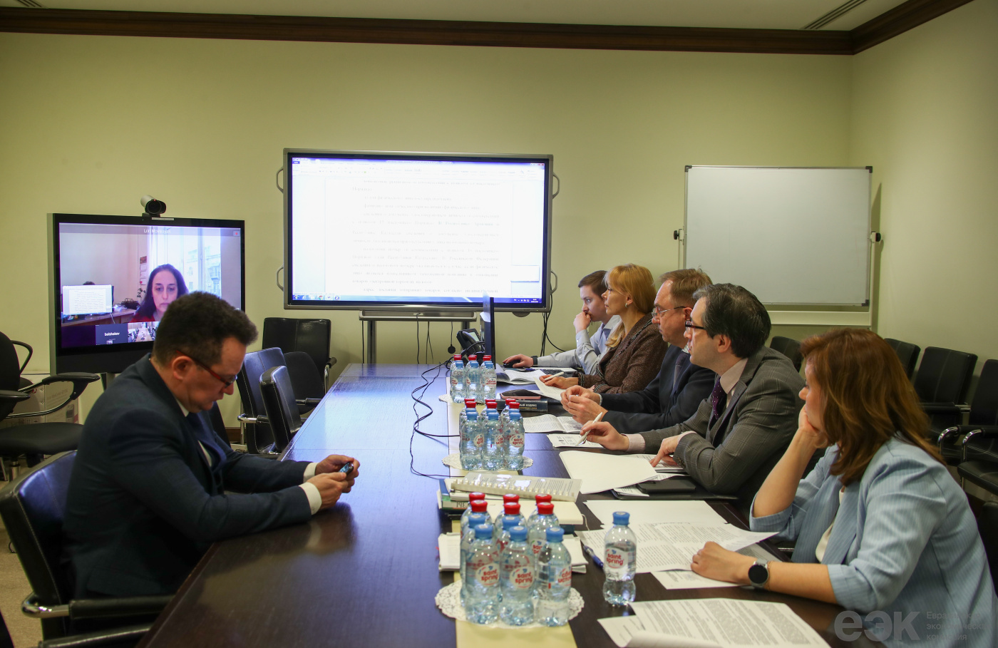 EEC continued discussing the rules for filling in declarations for e-commerce goods