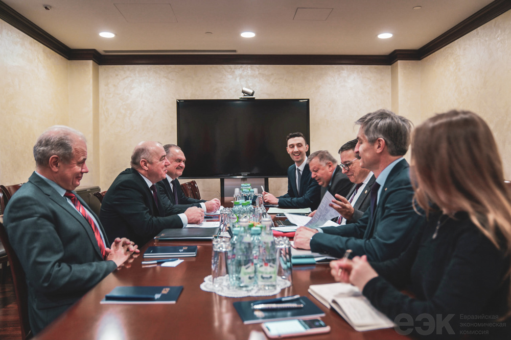 Евразия экономикалык комиссиясы Бүткүл дүйнөлүк жаныбарлардын саламаттыгын сактоо уюму менен ...